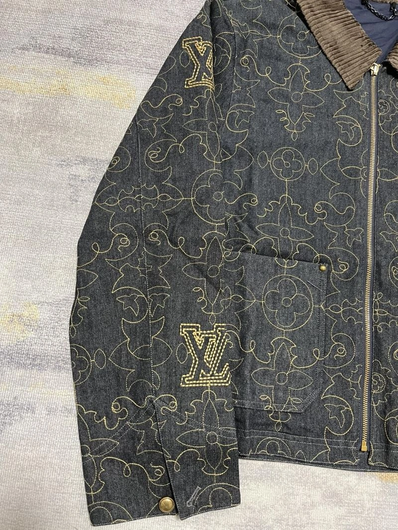 Bargain Louis Vuitton Outwear