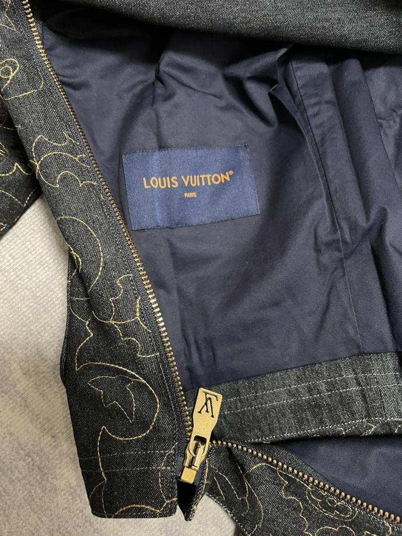 Bargain Louis Vuitton Outwear
