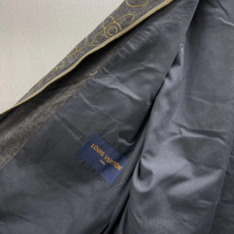 Top match Louis Vuitton Outwear