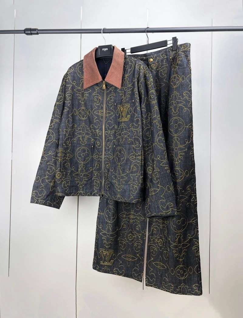Real Louis Vuitton Outwear