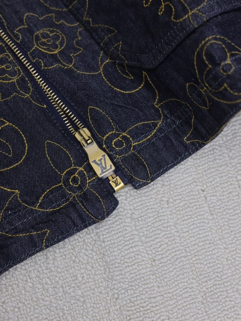 Top mirror Louis Vuitton Outwear