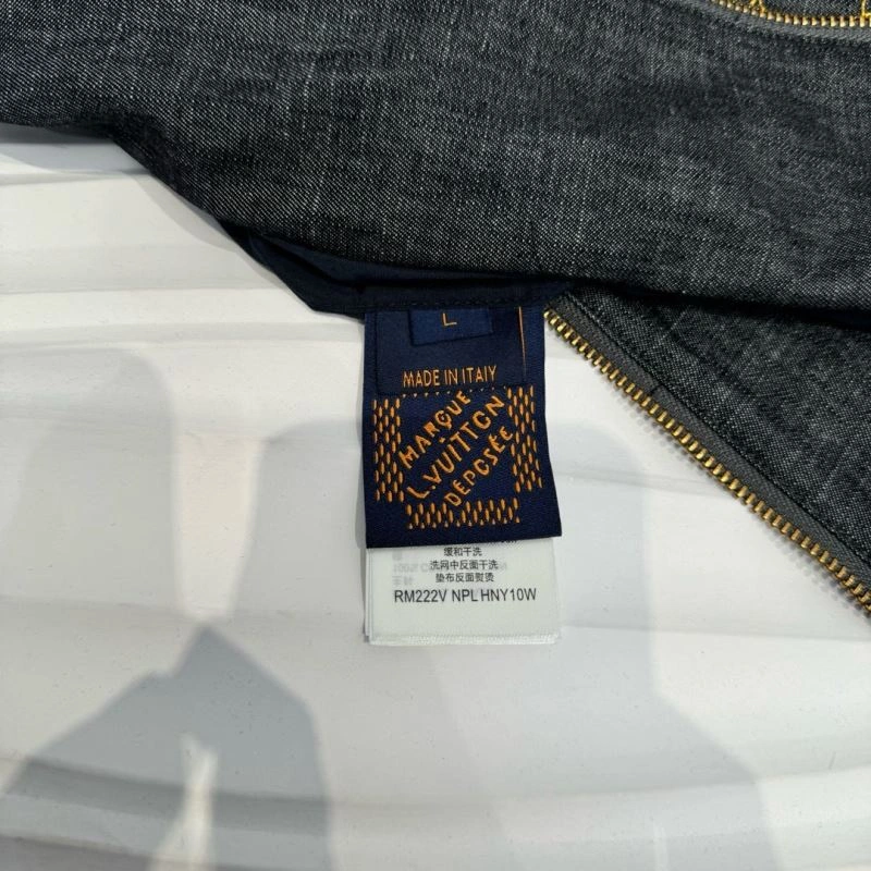 Legit Louis Vuitton Outwear