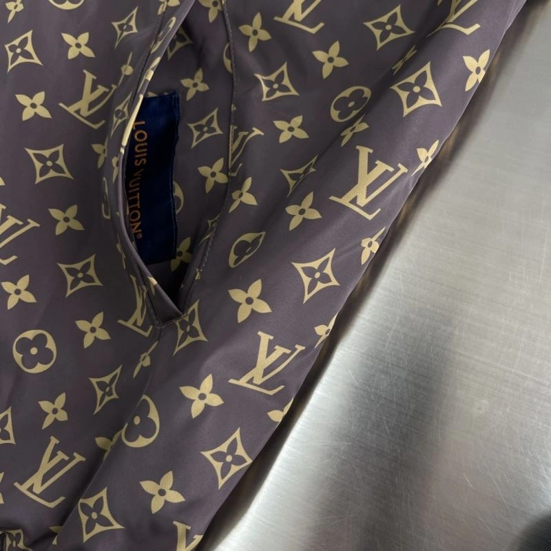 Top match Louis Vuitton Outwear