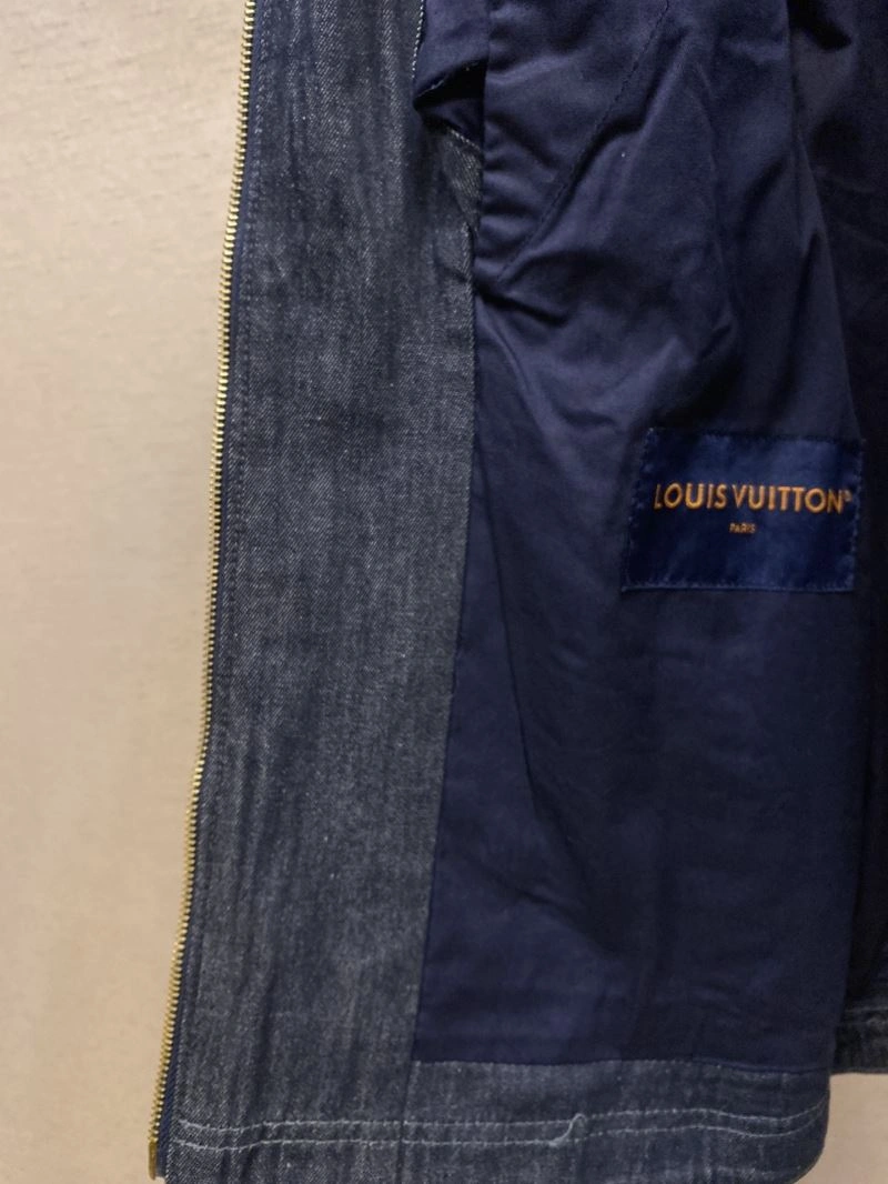 Legit Louis Vuitton Outwear