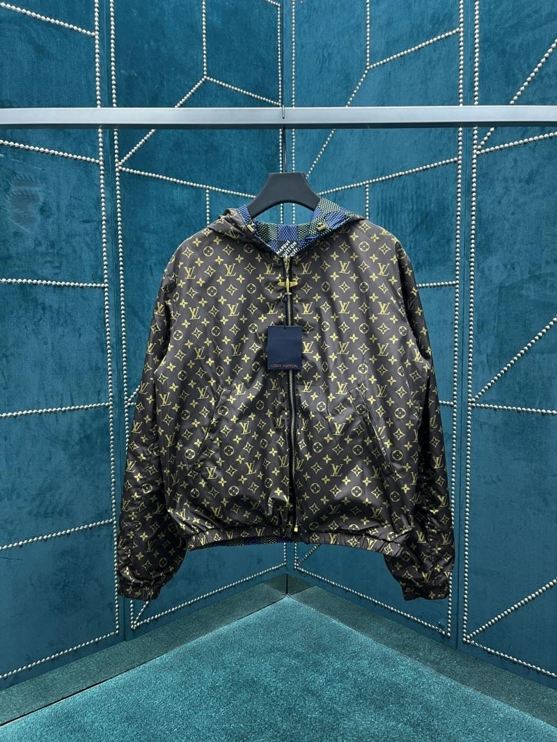 Top match Louis Vuitton Outwear