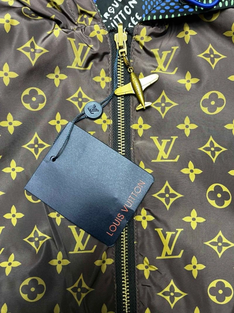 Top match Louis Vuitton Outwear