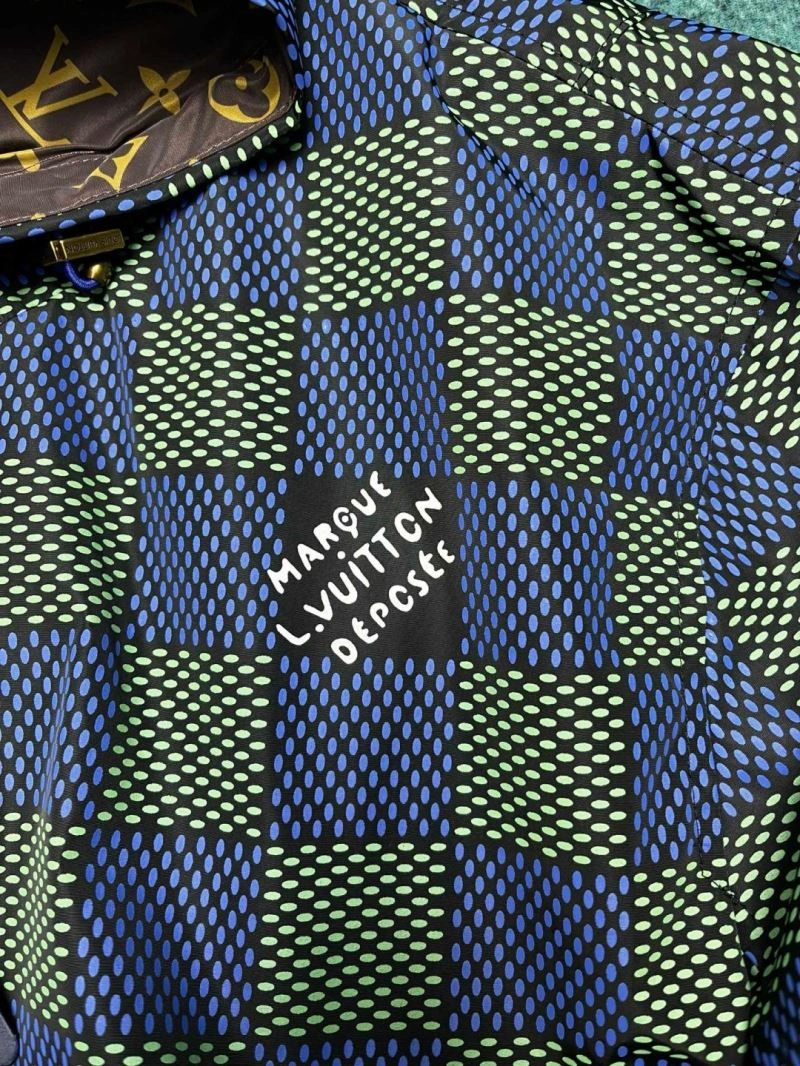 Top match Louis Vuitton Outwear