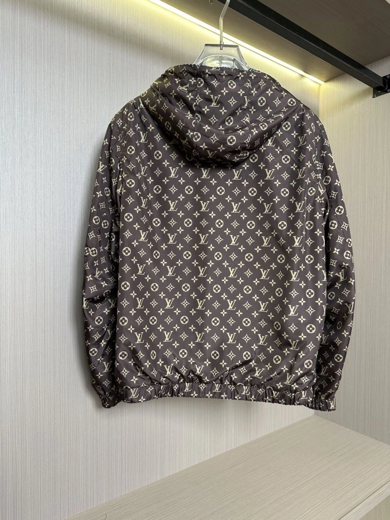 Accurate model Louis Vuitton Outwear