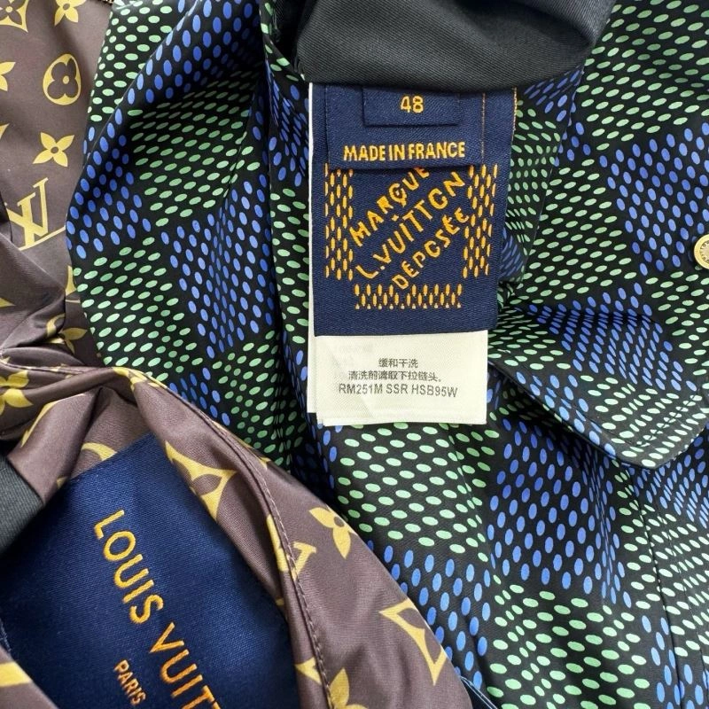 Legit Louis Vuitton Outwear