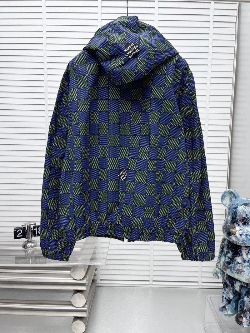 Accurate model Louis Vuitton Outwear