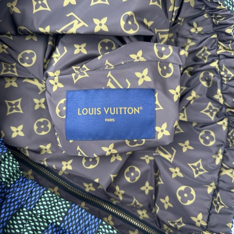 Top match Louis Vuitton Outwear