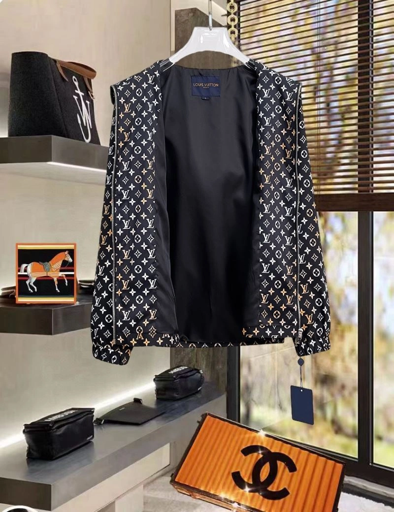 Legit Louis Vuitton Outwear