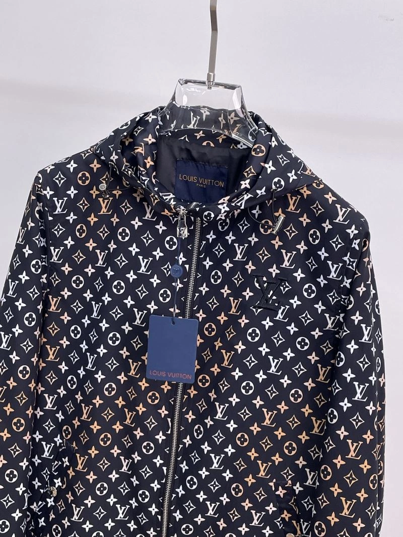 Legit Louis Vuitton Outwear