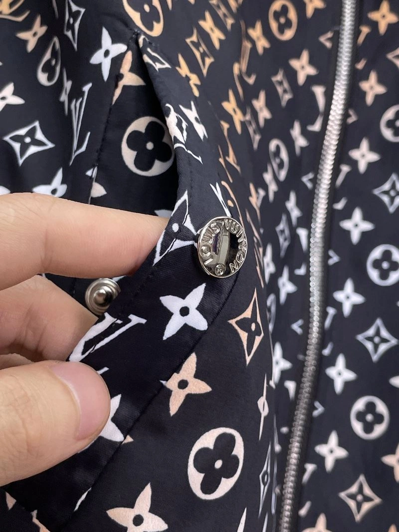 Legit Louis Vuitton Outwear