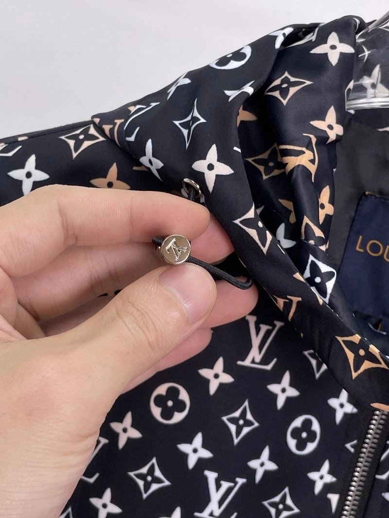 Legit Louis Vuitton Outwear
