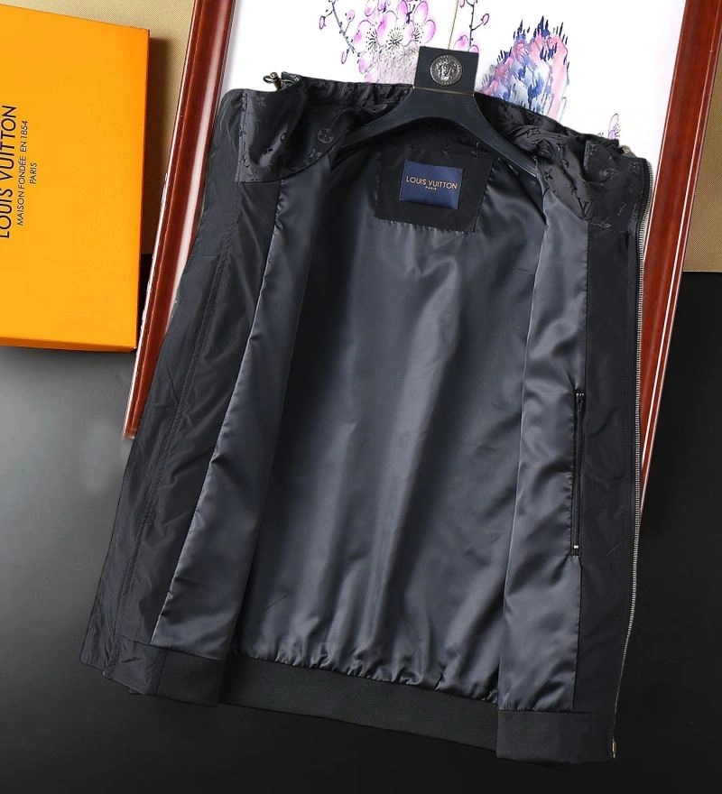 High accuracy Louis Vuitton Outwear