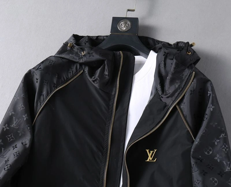 High accuracy Louis Vuitton Outwear