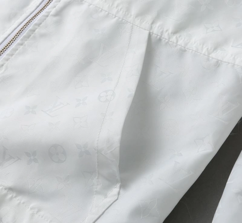 Top mirror Louis Vuitton Outwear