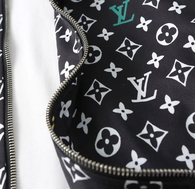 High accuracy Louis Vuitton Outwear