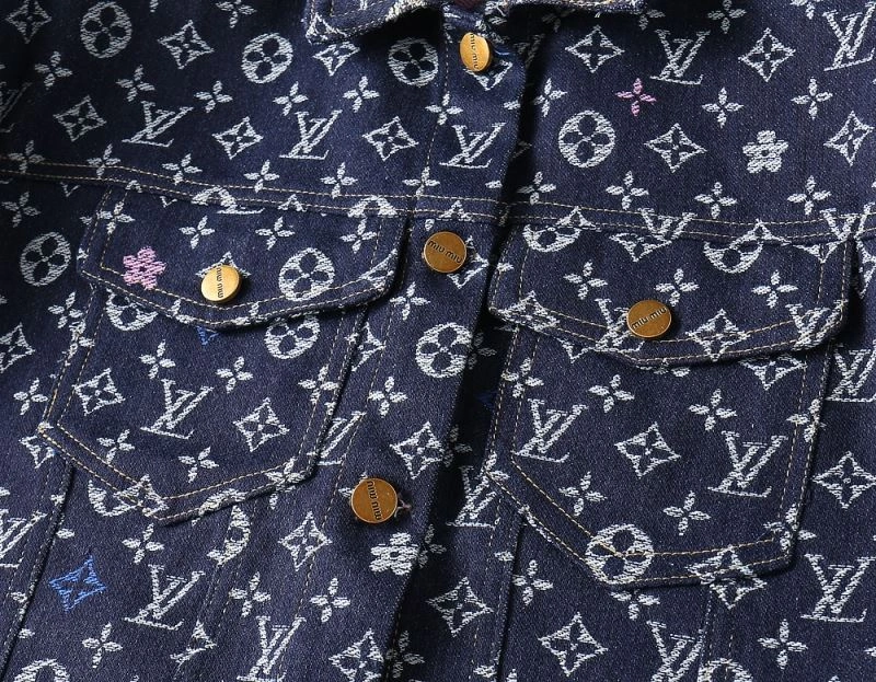 High accuracy Louis Vuitton Outwear