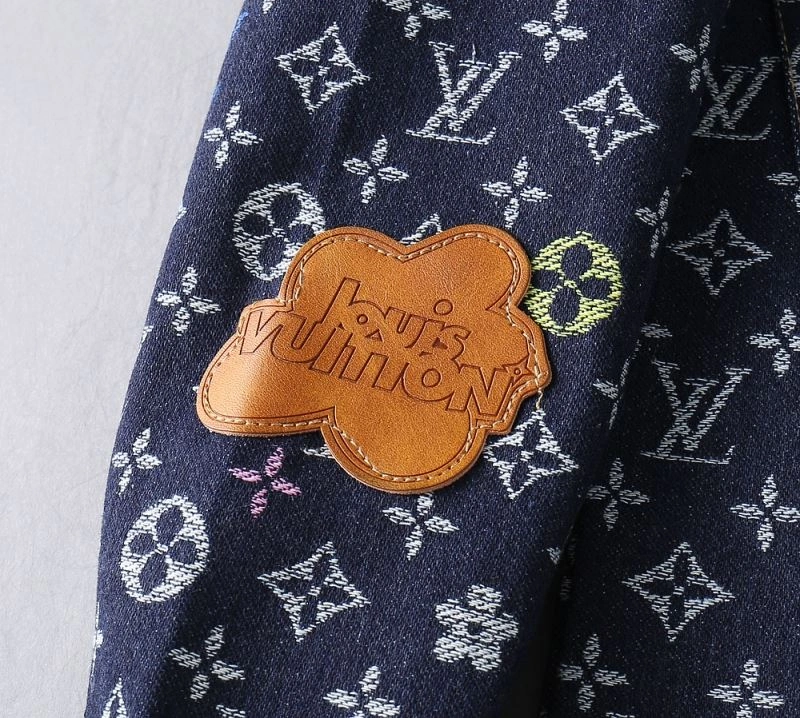 High accuracy Louis Vuitton Outwear