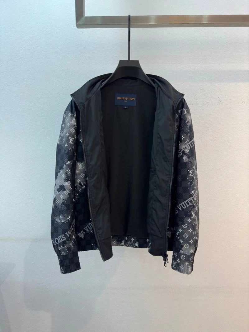 Official Louis Vuitton Outwear