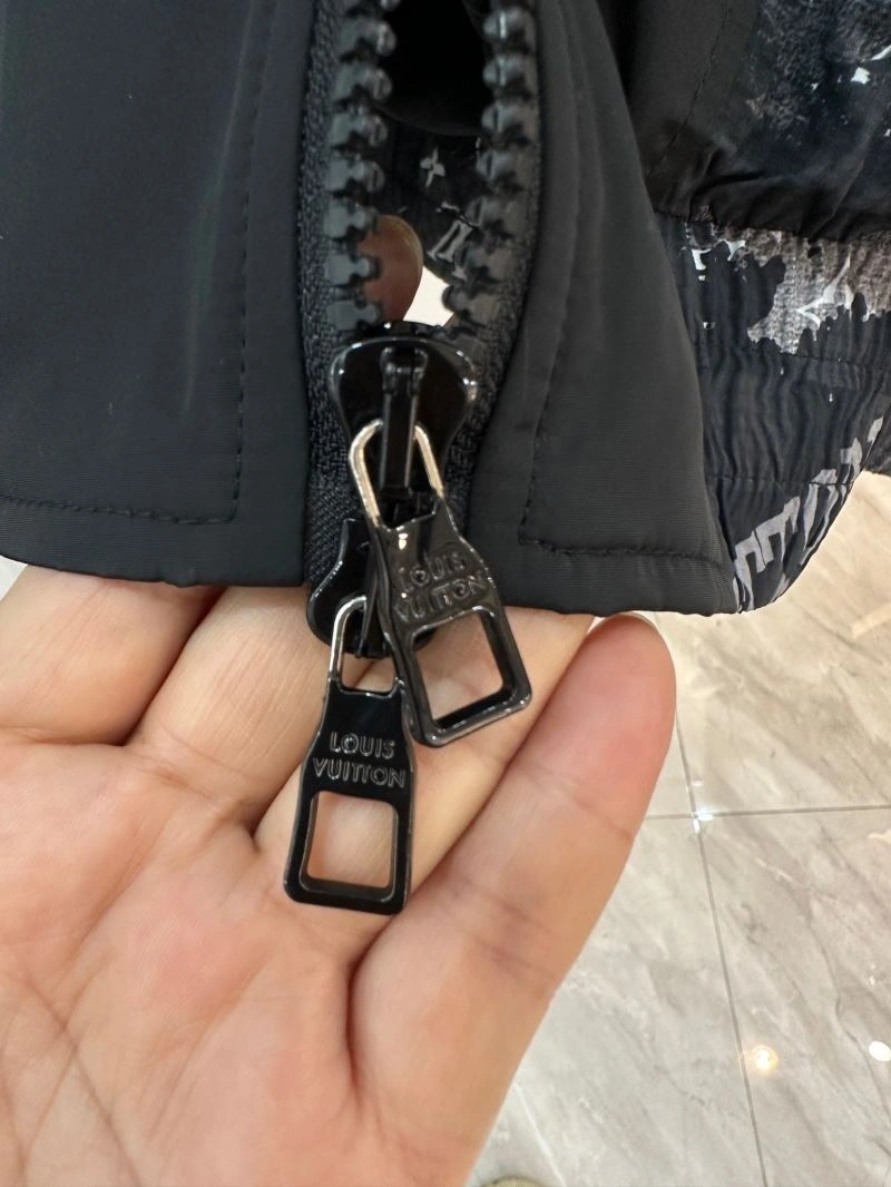 Official Louis Vuitton Outwear