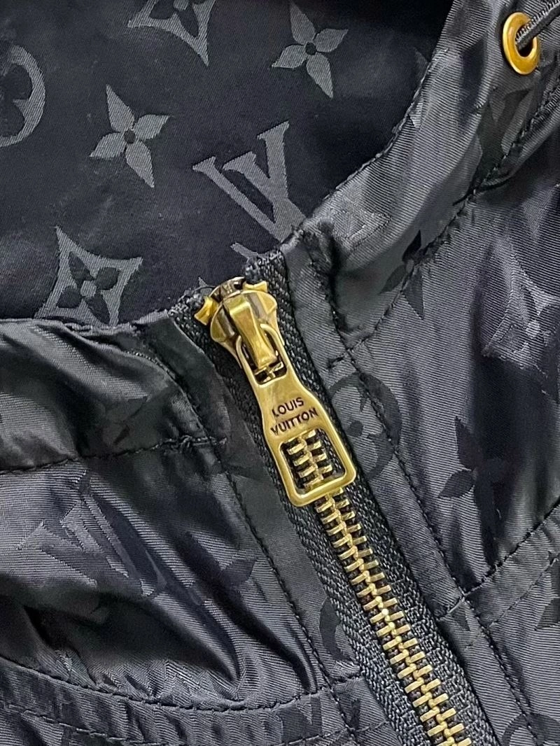 Bargain Louis Vuitton Outwear