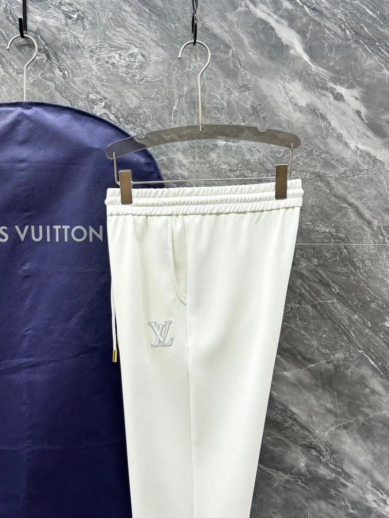 Accurate model Louis Vuitton Outwear