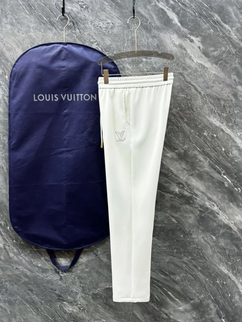 Accurate model Louis Vuitton Outwear