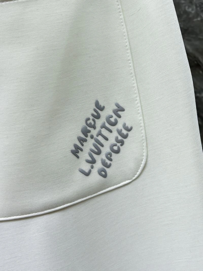Accurate model Louis Vuitton Outwear