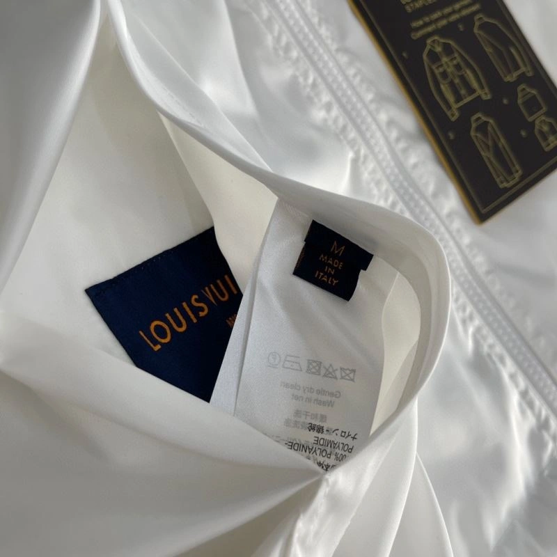 Top match Louis Vuitton Outwear