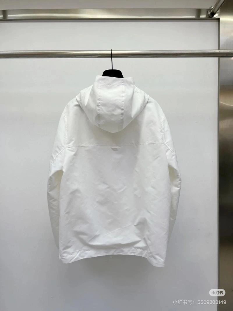 Top mirror Louis Vuitton Outwear