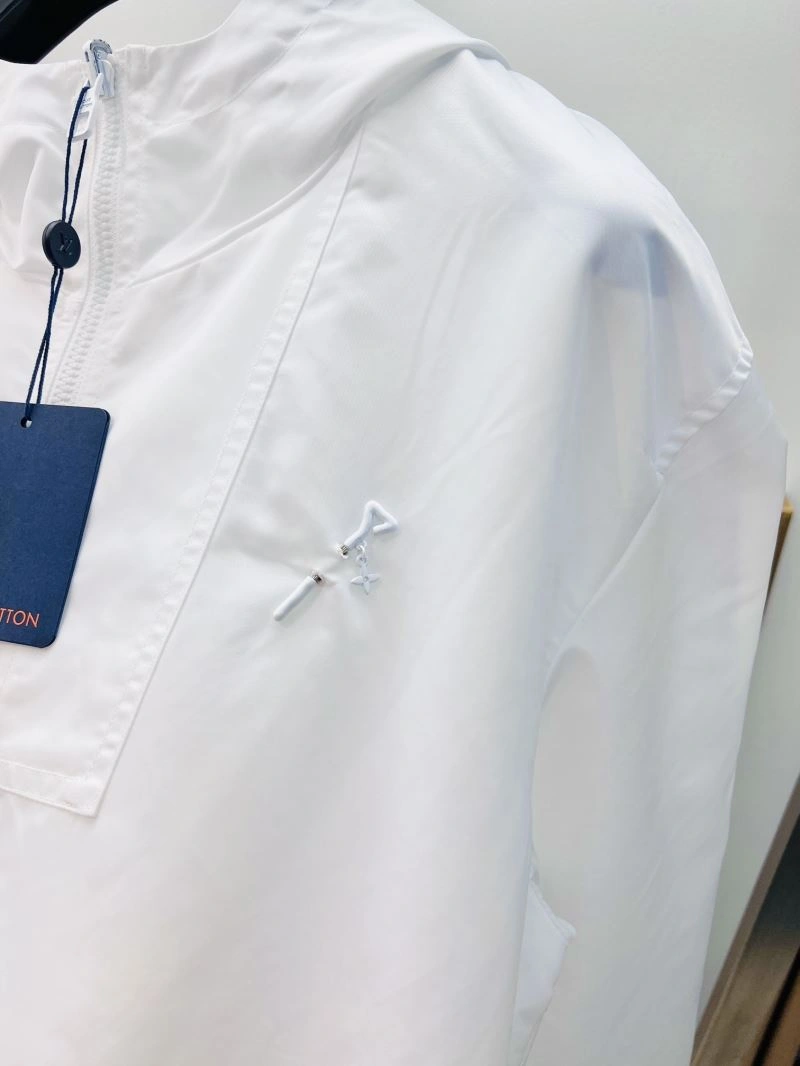 Real Louis Vuitton Outwear