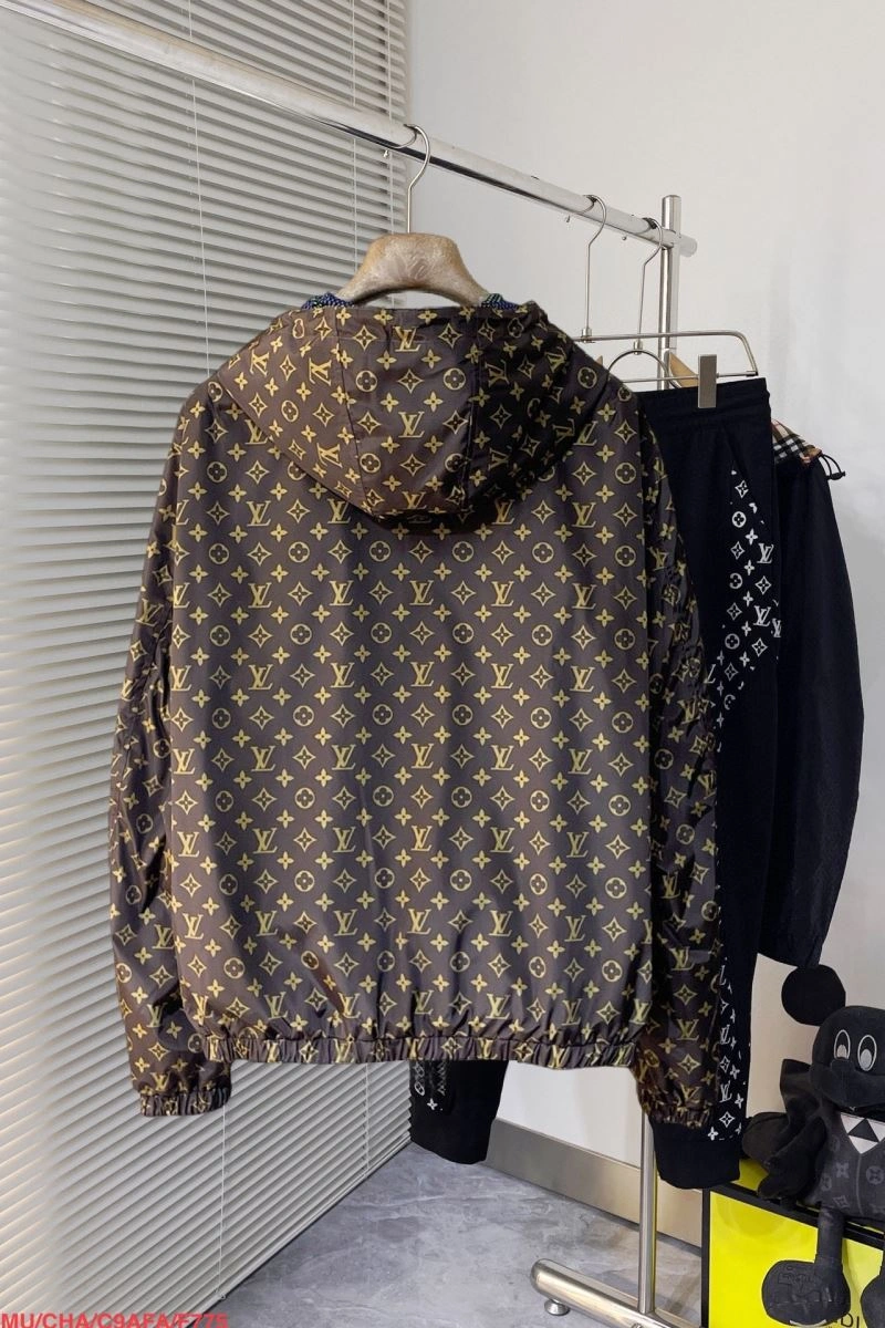 Low-cost Louis Vuitton Outwear