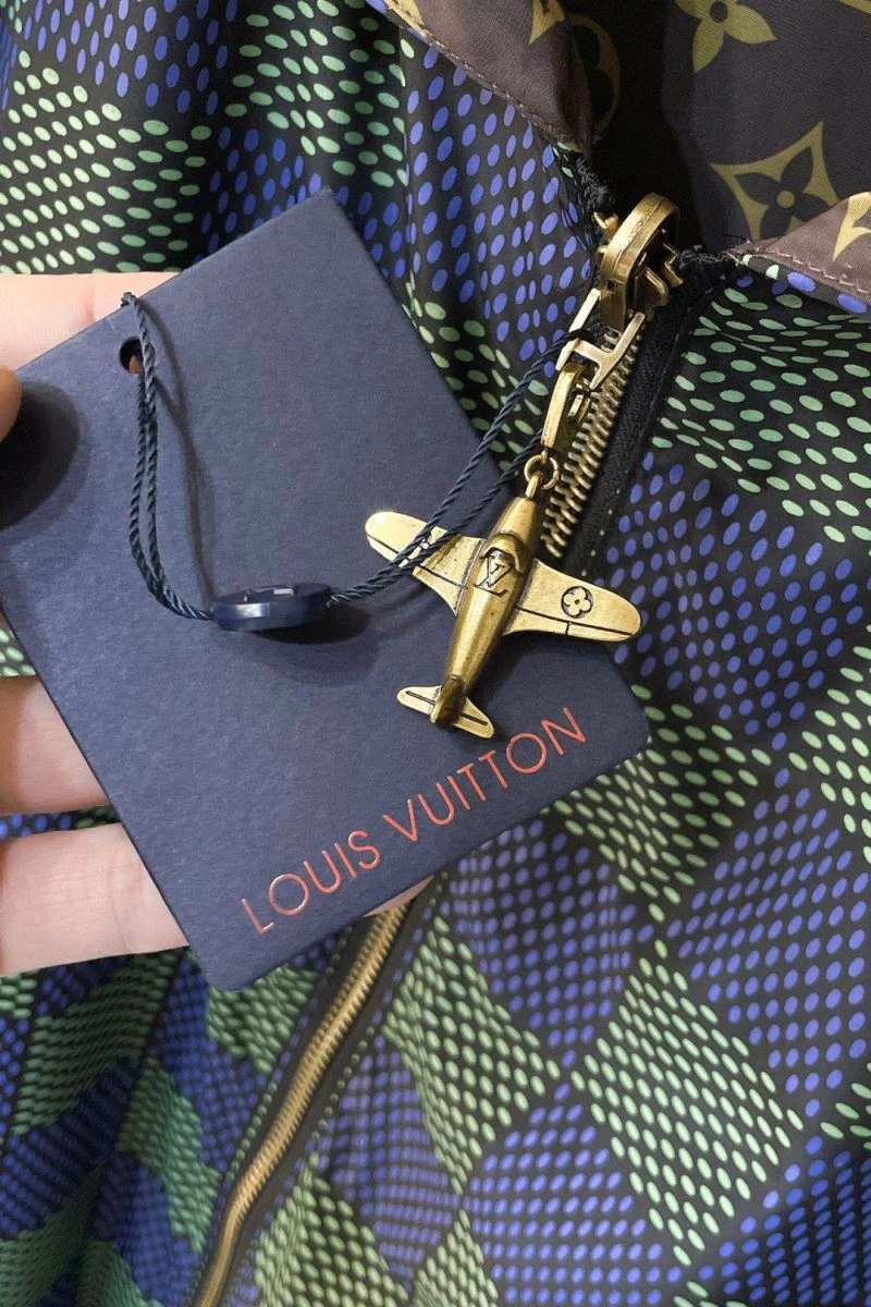 Low-cost Louis Vuitton Outwear