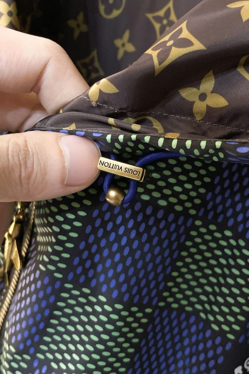 Low-cost Louis Vuitton Outwear
