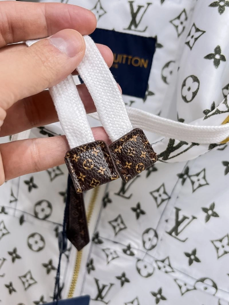 High accuracy Louis Vuitton Outwear