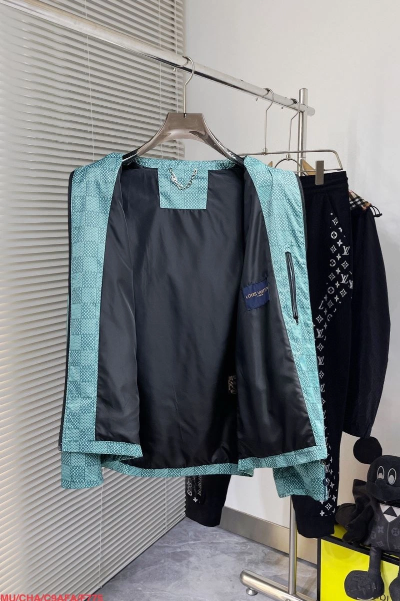 Exact replica Louis Vuitton Outwear
