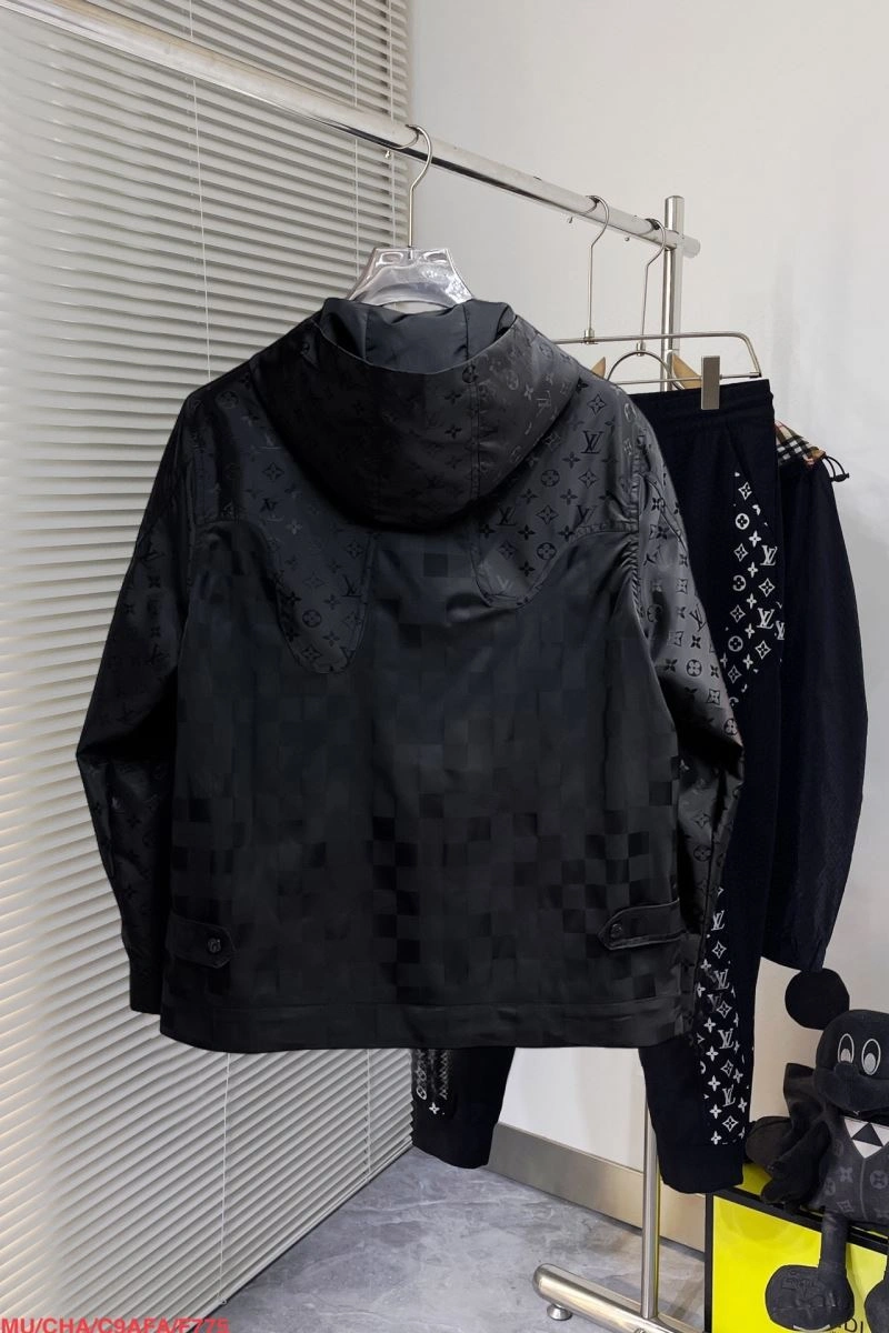 Real Louis Vuitton Outwear
