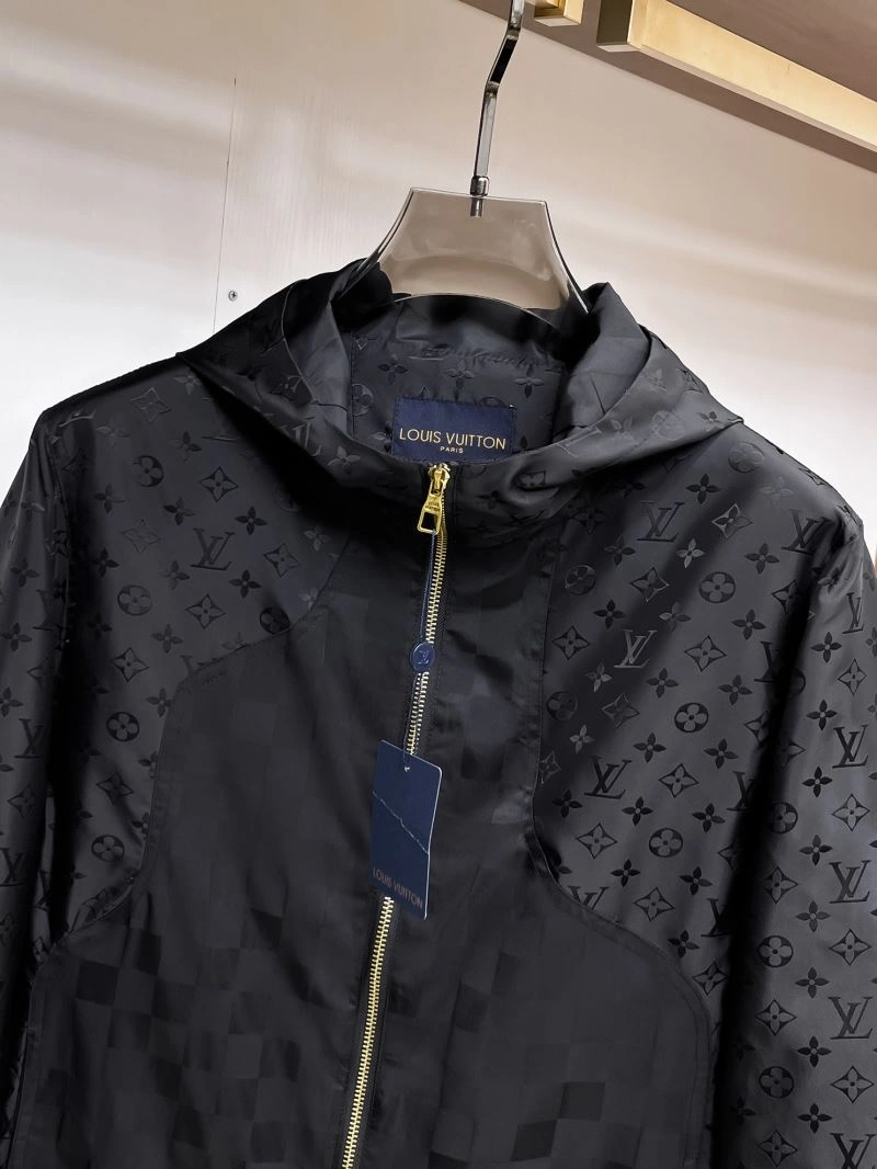 Real Louis Vuitton Outwear