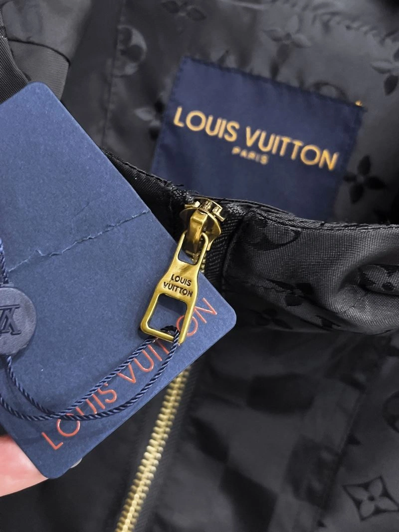 Real Louis Vuitton Outwear