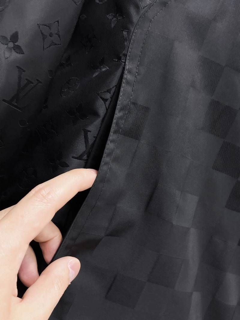 Real Louis Vuitton Outwear