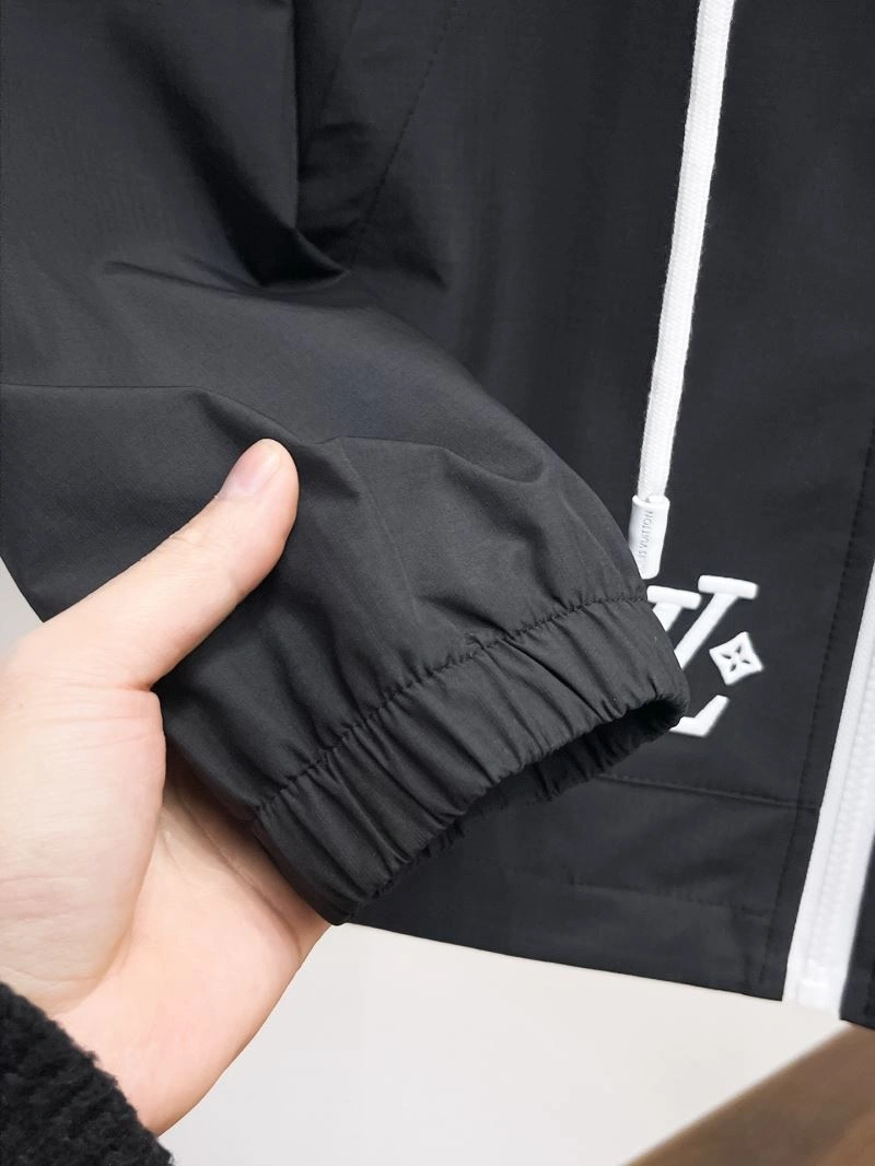 High fidelity Louis Vuitton Outwear