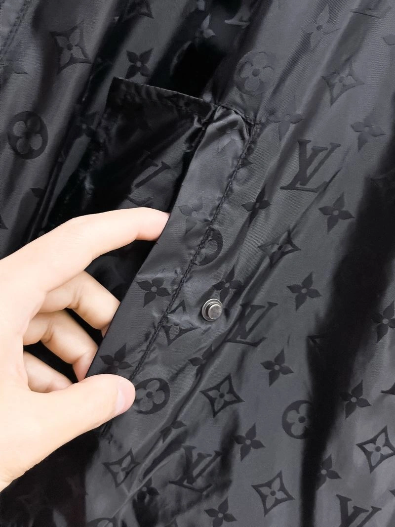 High fidelity Louis Vuitton Outwear
