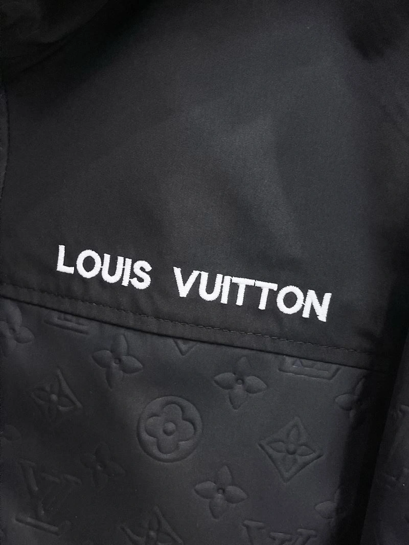 Accurate model Louis Vuitton Outwear