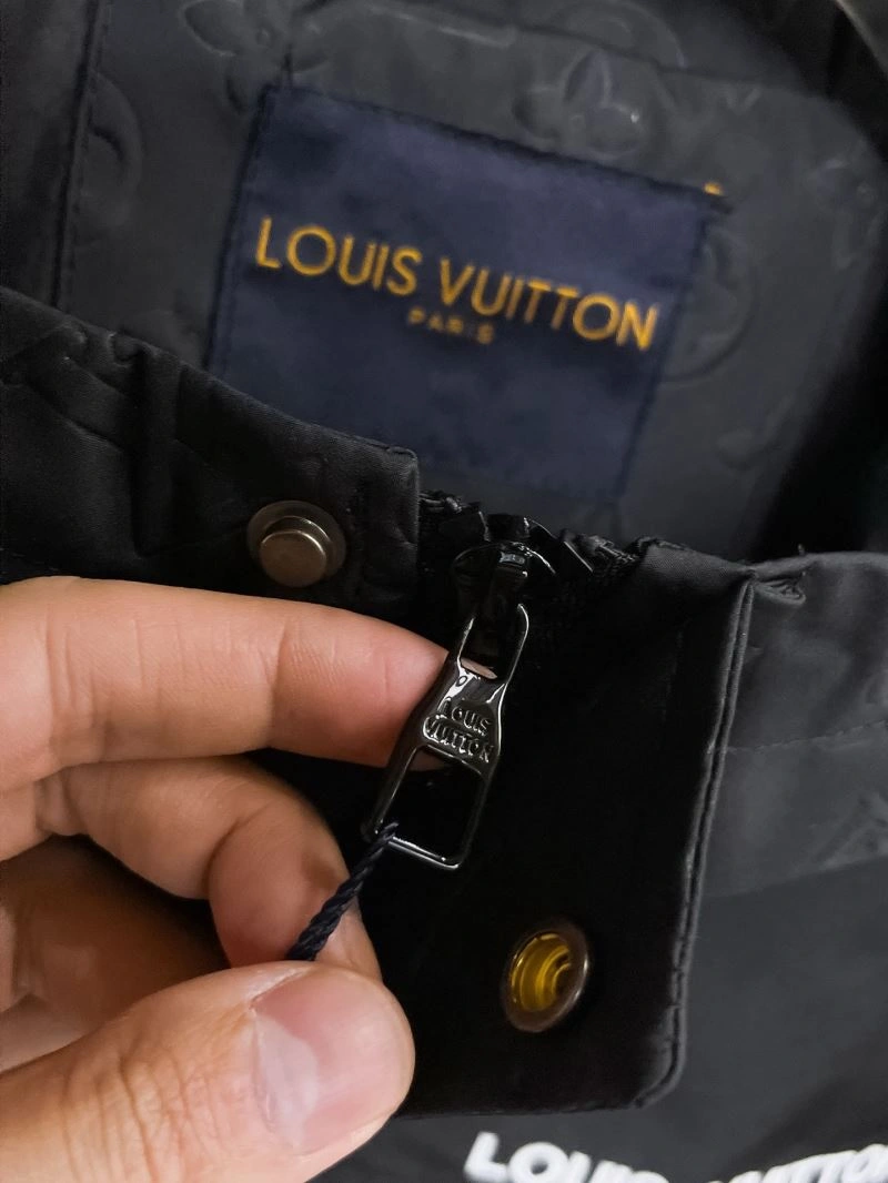 Accurate model Louis Vuitton Outwear