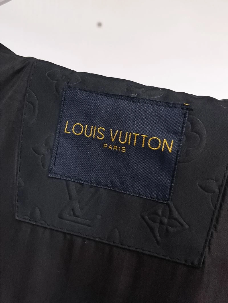 Accurate model Louis Vuitton Outwear
