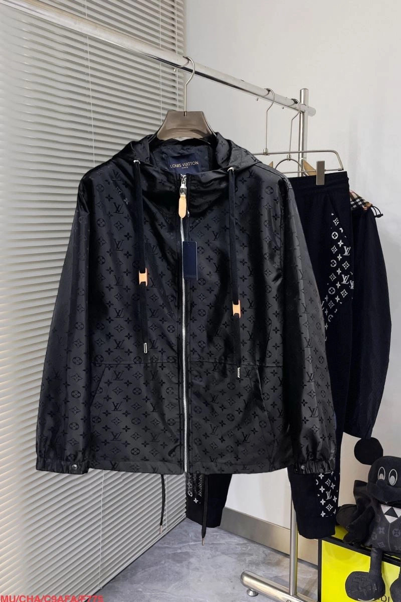 Louis Vuitton Outwear