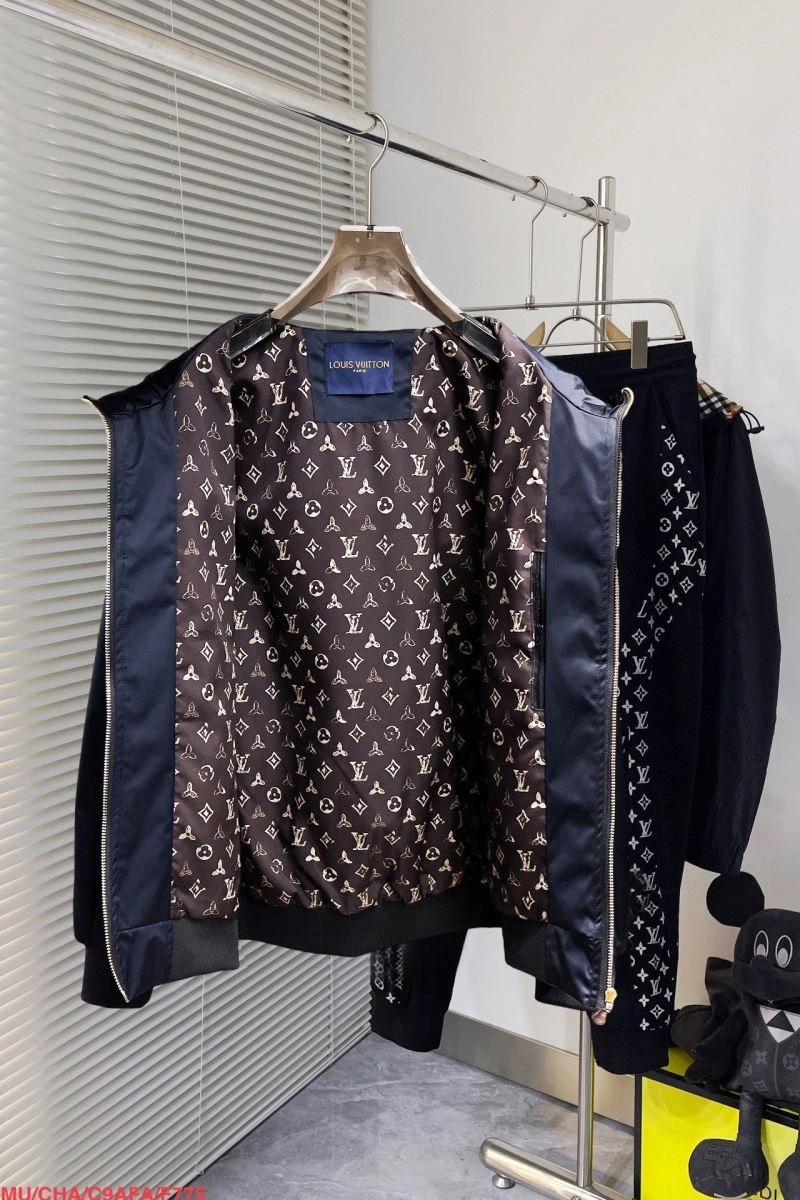 Official Louis Vuitton Outwear